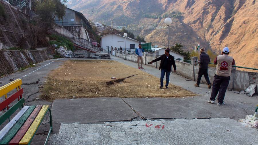 Uttarakhand's Joshimath on brink of disaster - Telegraph India