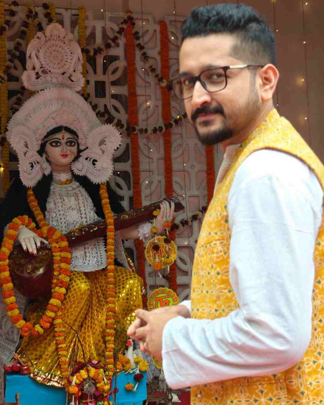 Saraswati Puja 2025 | Dev, Koel Mallick, Mimi Chakraborty, Parambrata Chattopadhyay’s ...