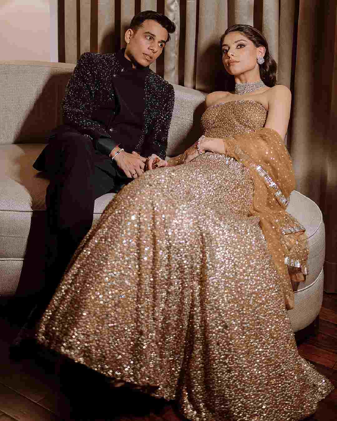 Anuv Jain wedding | Anuv Jain ties knot with longtime girlfriend Hridi Narang - Telegraph India