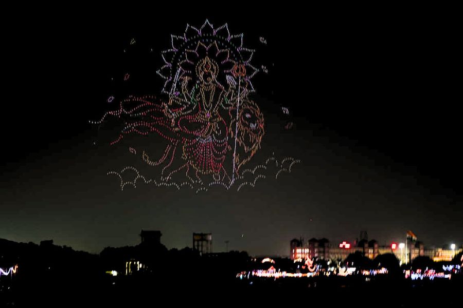 International Yoga Day 2026 in Kolkata | Kolkata drone and laser shows ...