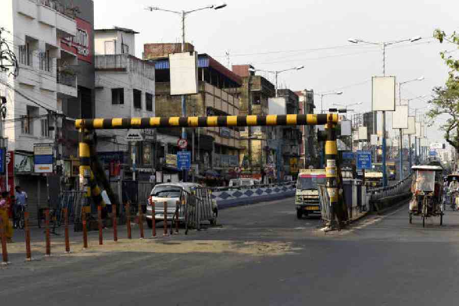 road accident | Flung off 20 feet from Nagerbazar flyover in car ...