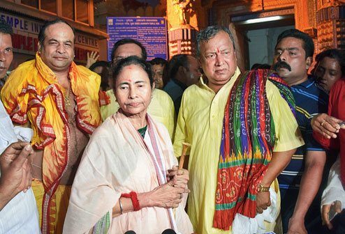 Pilgrim Didi & politician Didi - Telegraph India