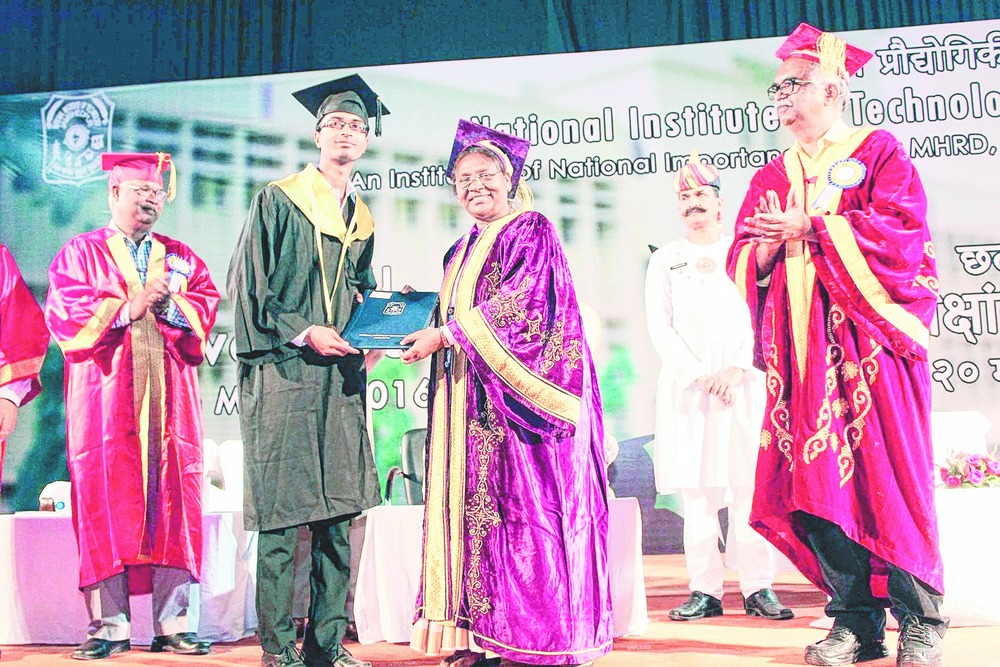 Governor sets goal for tech graduates - Telegraph India