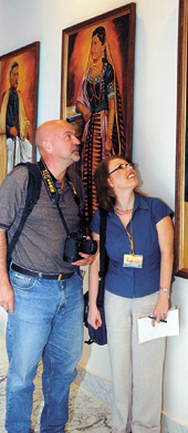 Alien Durga domain Amazing canvas, contours - Telegraph India