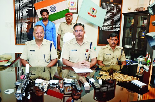 Arrest bares long arm of land mafia - Telegraph India