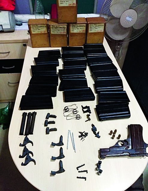 Official 'arms' Maoists - Telegraph India