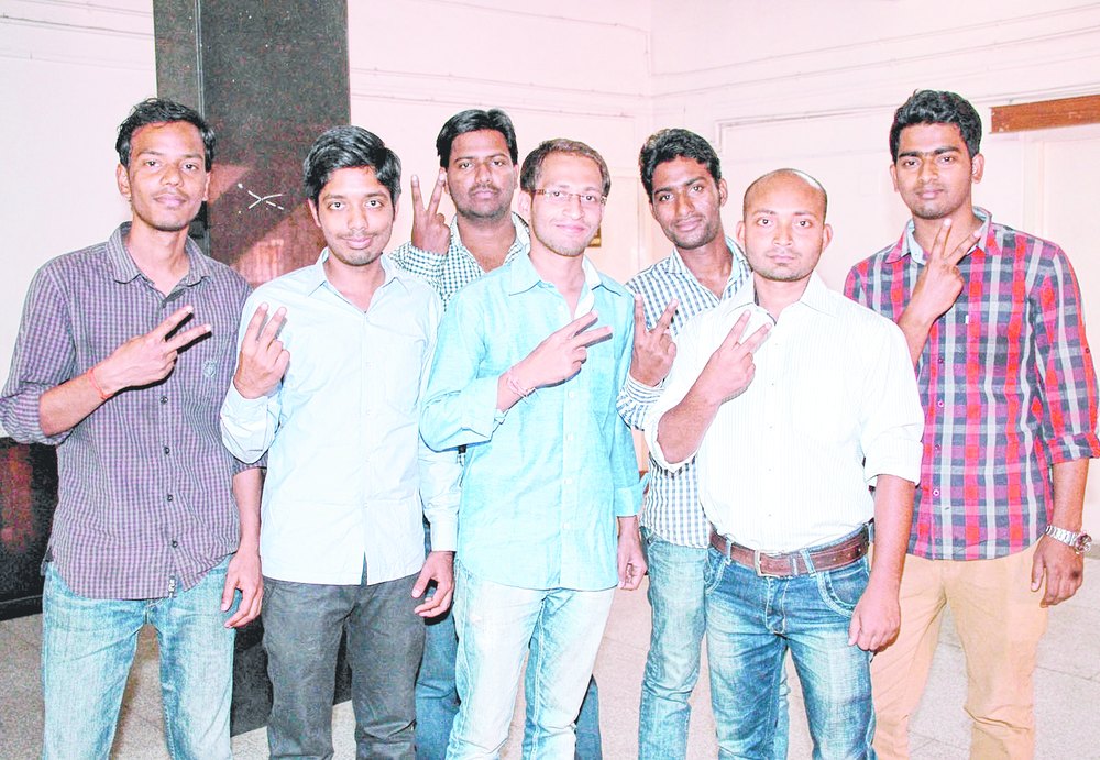 CIL mines 83 diamonds - Coal major leads pack of headhunters at ISM ...