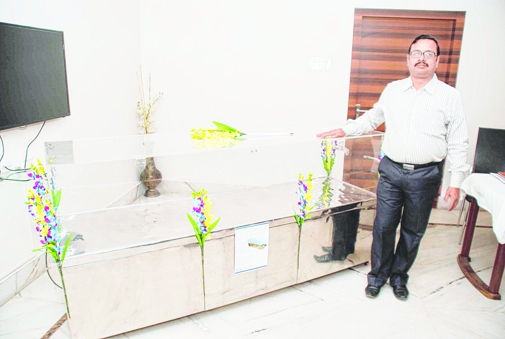 Entrepreneur designs portable morgue - Telegraph India