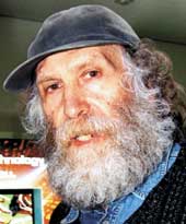 Fischer released, flies off to Iceland - Telegraph India