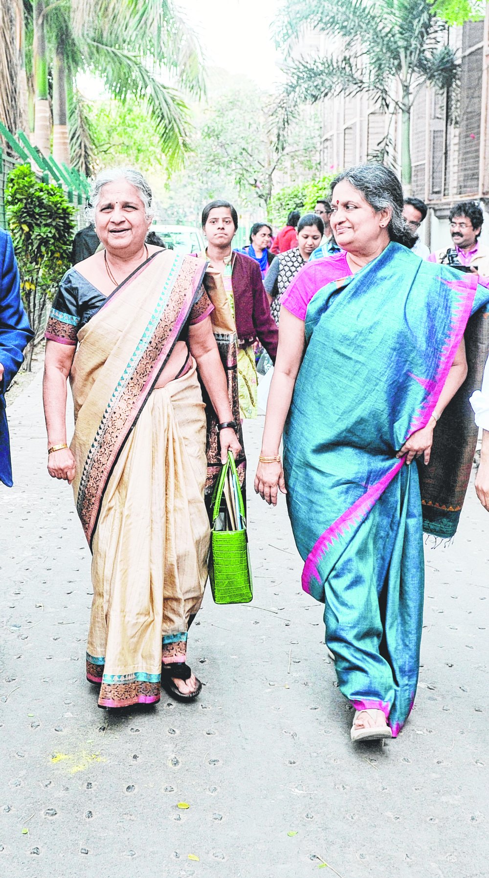 Presi to start hunt for Infosys chair - Telegraph India