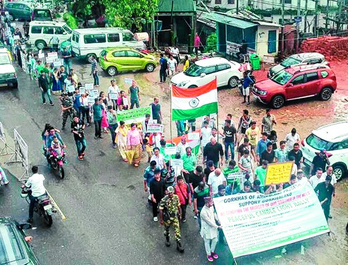 Gorkhas in Arunachal back Darjeeling protest - Telegraph India