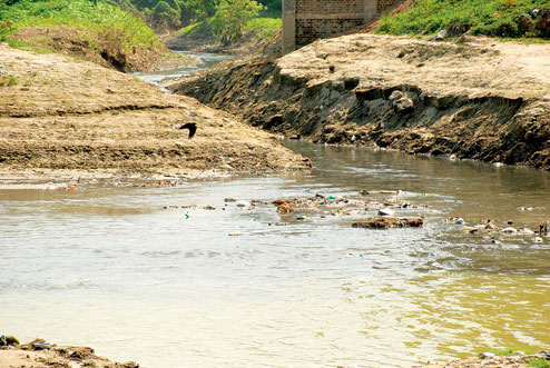 River channel turns pain drain - Telegraph India