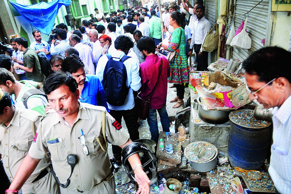 Delhi cracker blast - Telegraph India