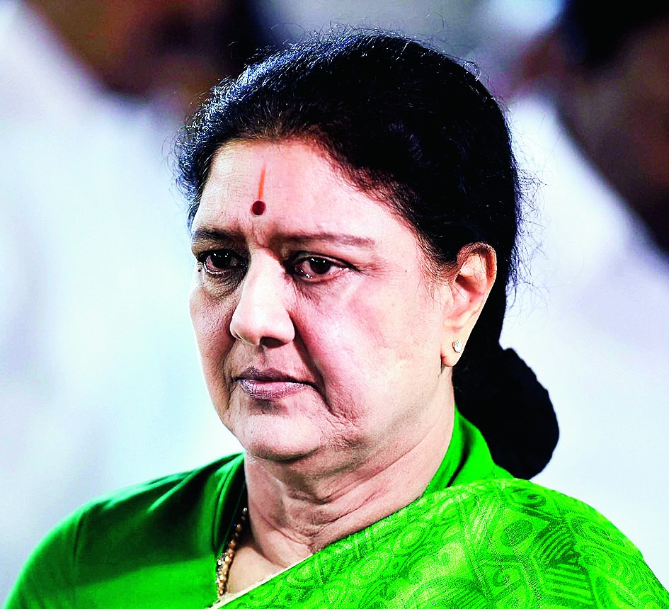 Sasikala starts on autobiography - Telegraph India