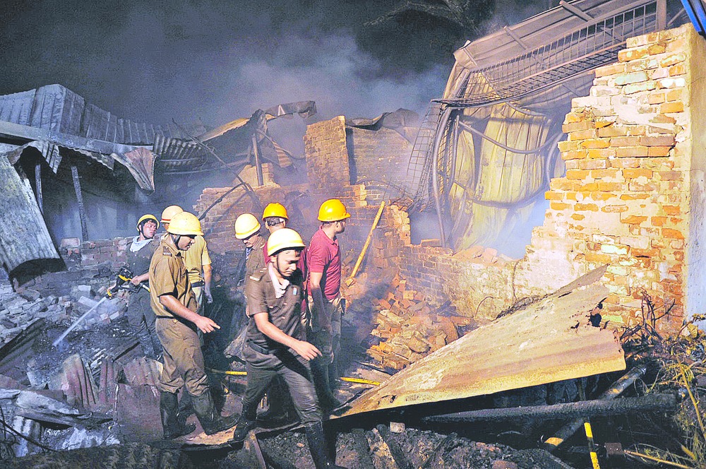 Factory fire triggers evacuation - Telegraph India