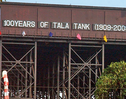 Lift key to Tallah tank repairs - Telegraph India
