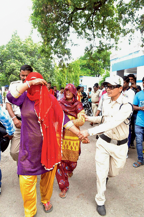 Beef attack on women - Telegraph India