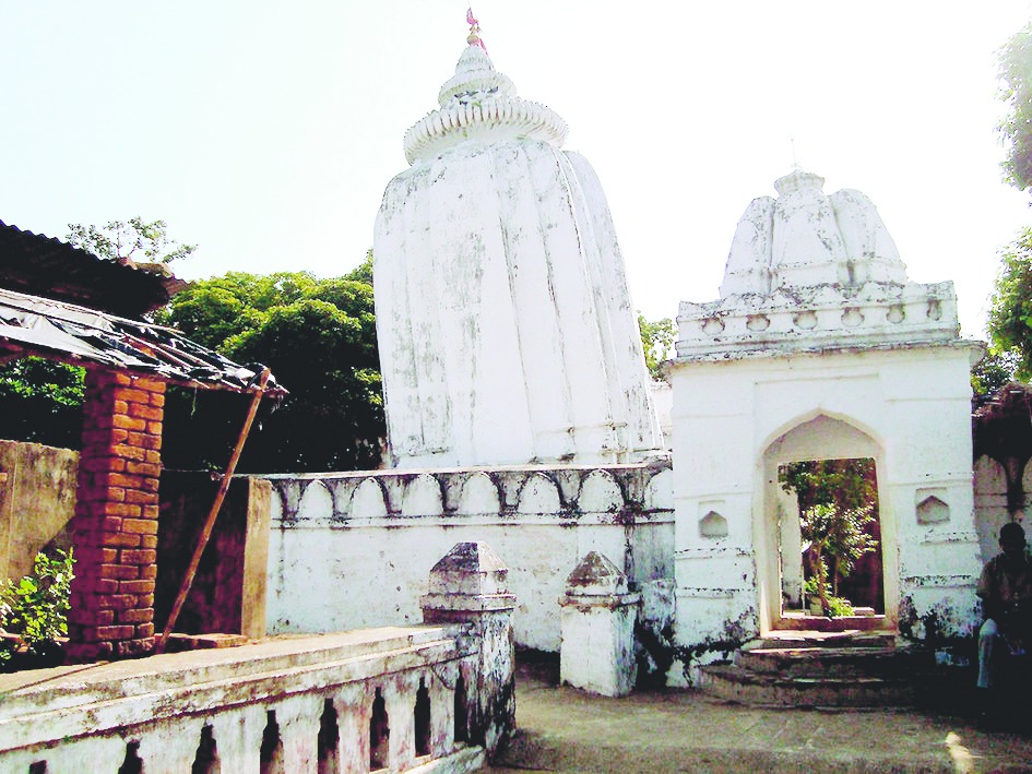 Rs 20 lakh sanctioned for leaning Shiv temple - Telegraph India