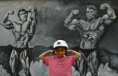 Baghdad bodybuilder flexes Arnie muscles - Telegraph India