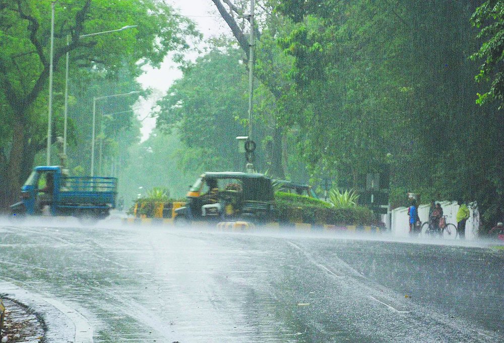 Winds of change bring rain, squall alert today - Telegraph India
