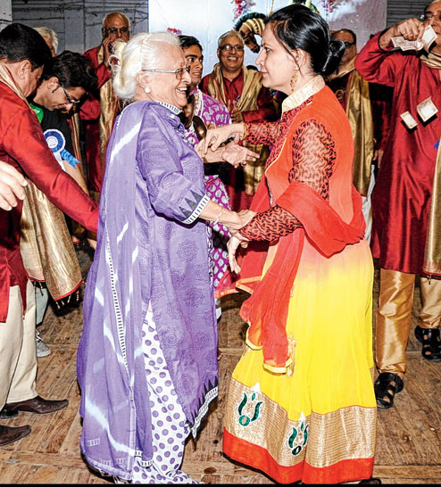 Sindhis bond over struggle and success Sindhi spirit endures - Uprooted ...