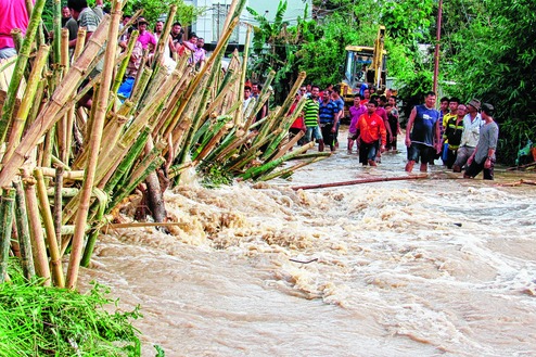 1 lakh flood-hit in Manipur - Telegraph India