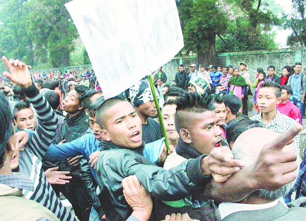 Shillong rally turns violent - Telegraph India