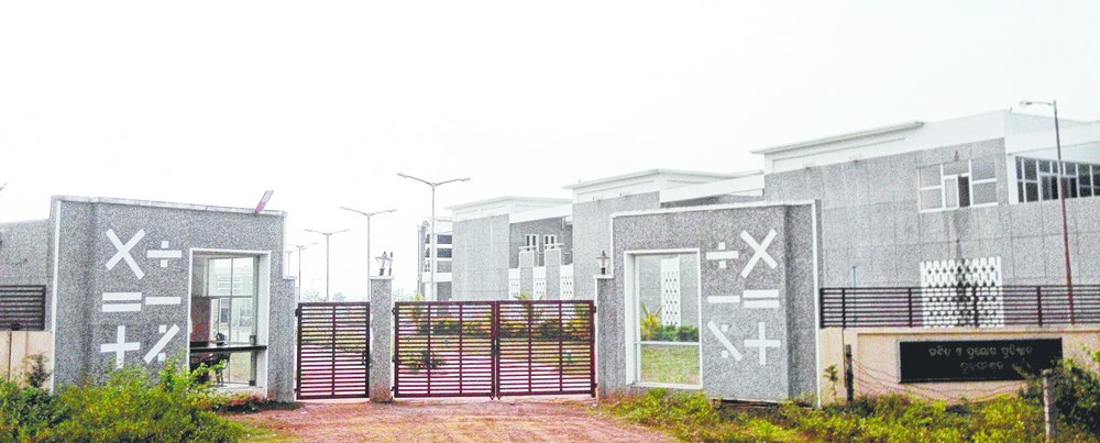 Identity crisis dogs premier school of math - Telegraph India