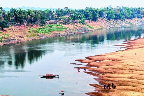 Congress leaders seek support for Barak river - Telegraph India
