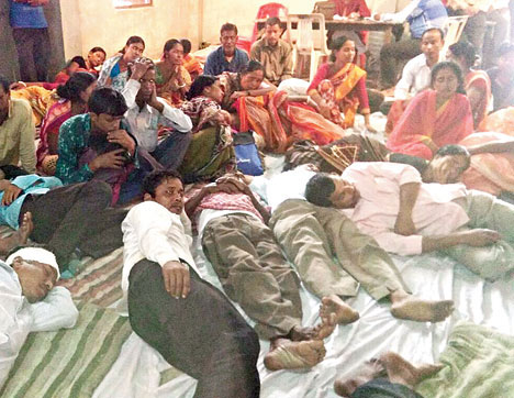 CLEANUP DURING STRIKE IN KALIMPONG - Telegraph India