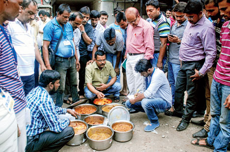 Three held, rotten meat seized in raids - Telegraph India