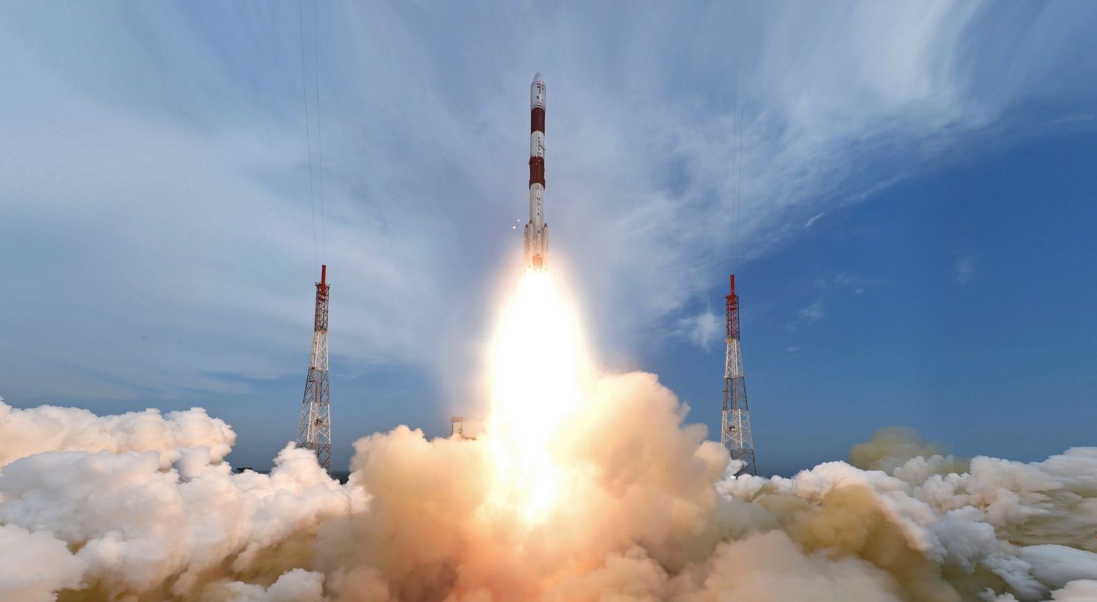 ISRO sets record with 104 satellites in 1 launch - Telegraph India